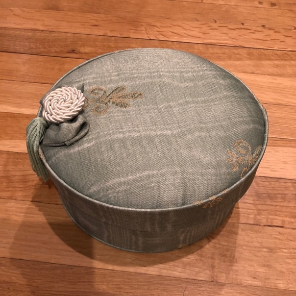 Storage & Organization | Green Cushioned Hat Box | Poshmark